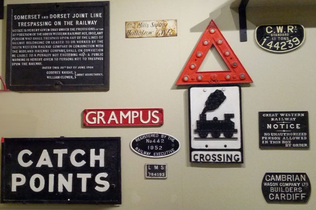 snip-railway-signs – Somerset Coalfield Life